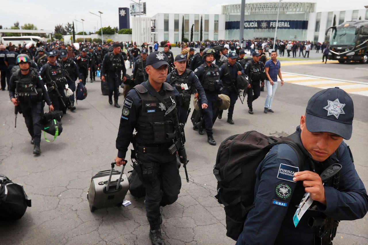 Mexico federal police rebel against National Guard