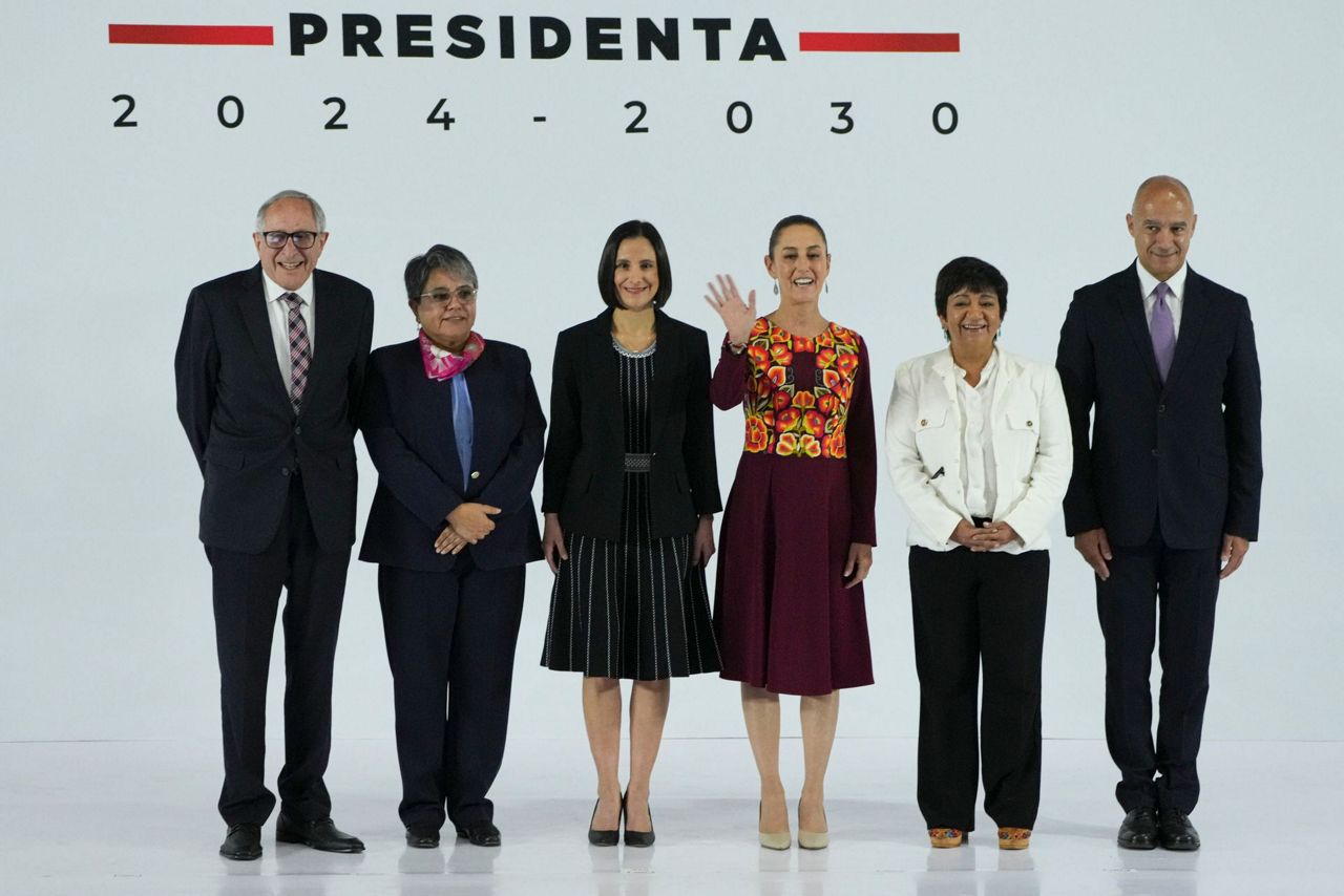 Mexico's incoming president announces top posts but her new cabinet ...