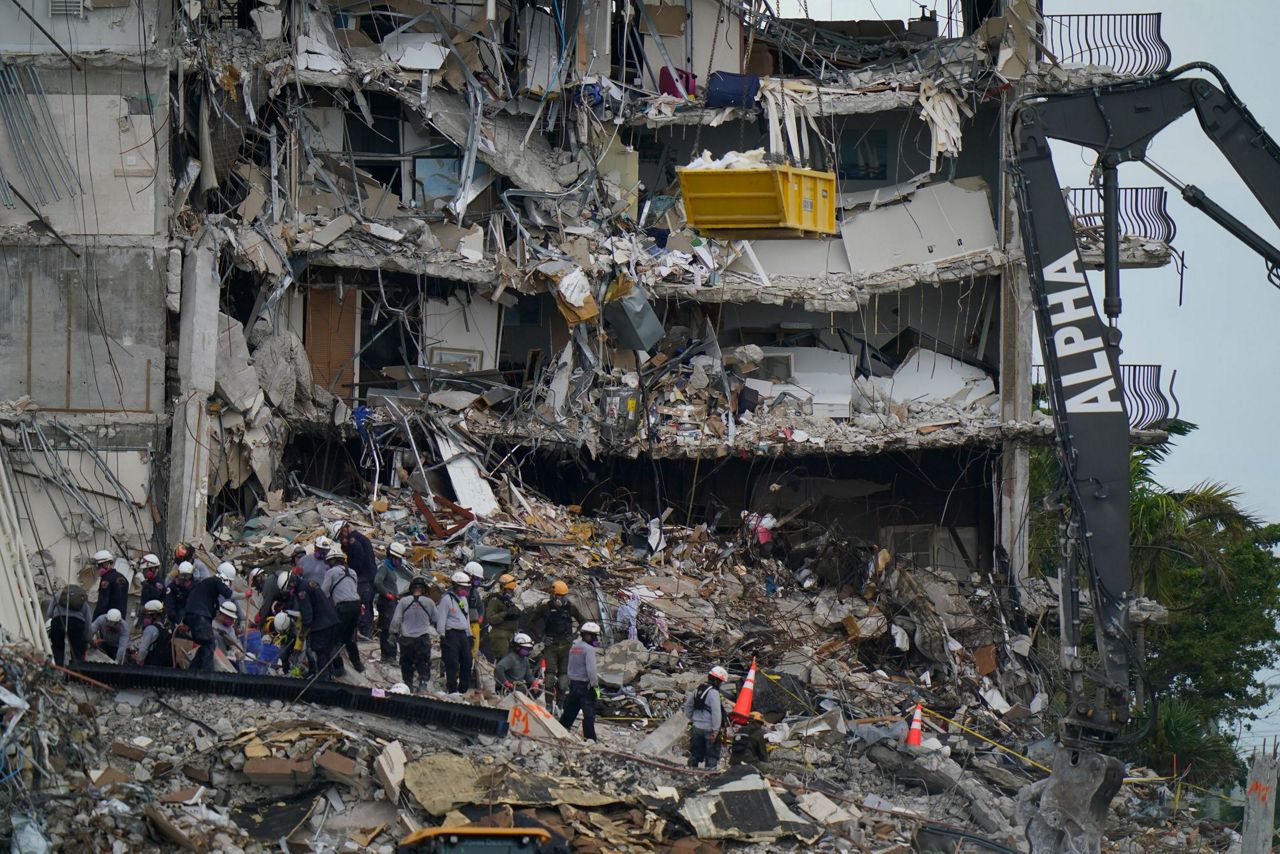 Miami building evacuated near site of deadly condo collapse