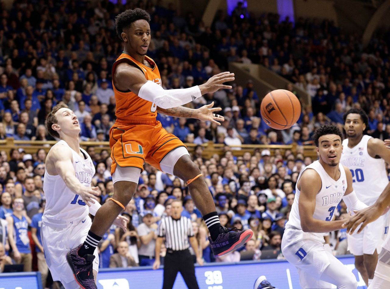 Barrett, Reddish lead No. 3 Duke past Miami, 87-57