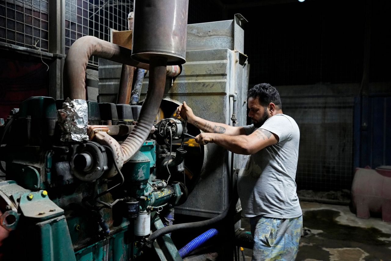 In parts of Mideast, power generators spew toxic fumes 24/7