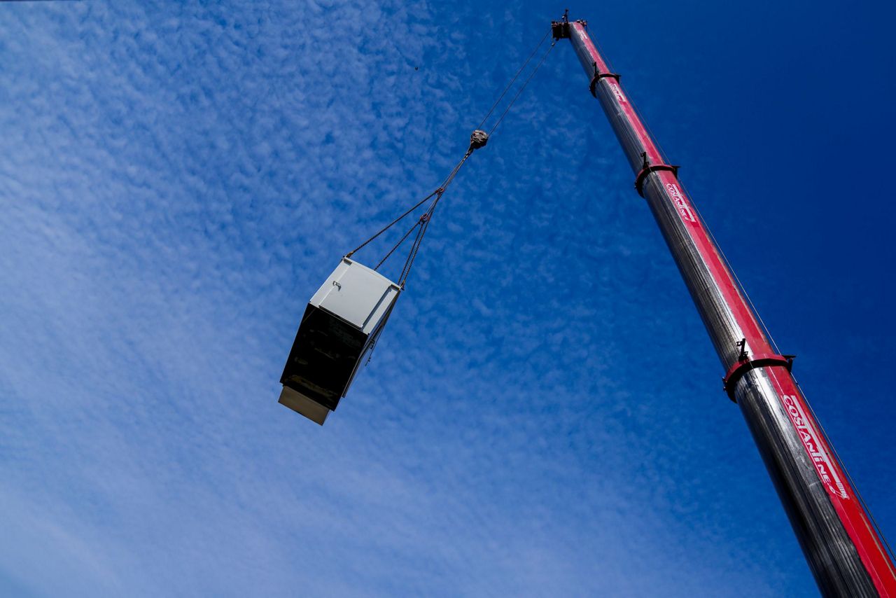 In parts of Mideast, power generators spew toxic fumes 24/7