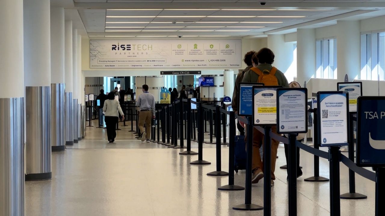 Wisconsin travelers see delays amid TSA shortage