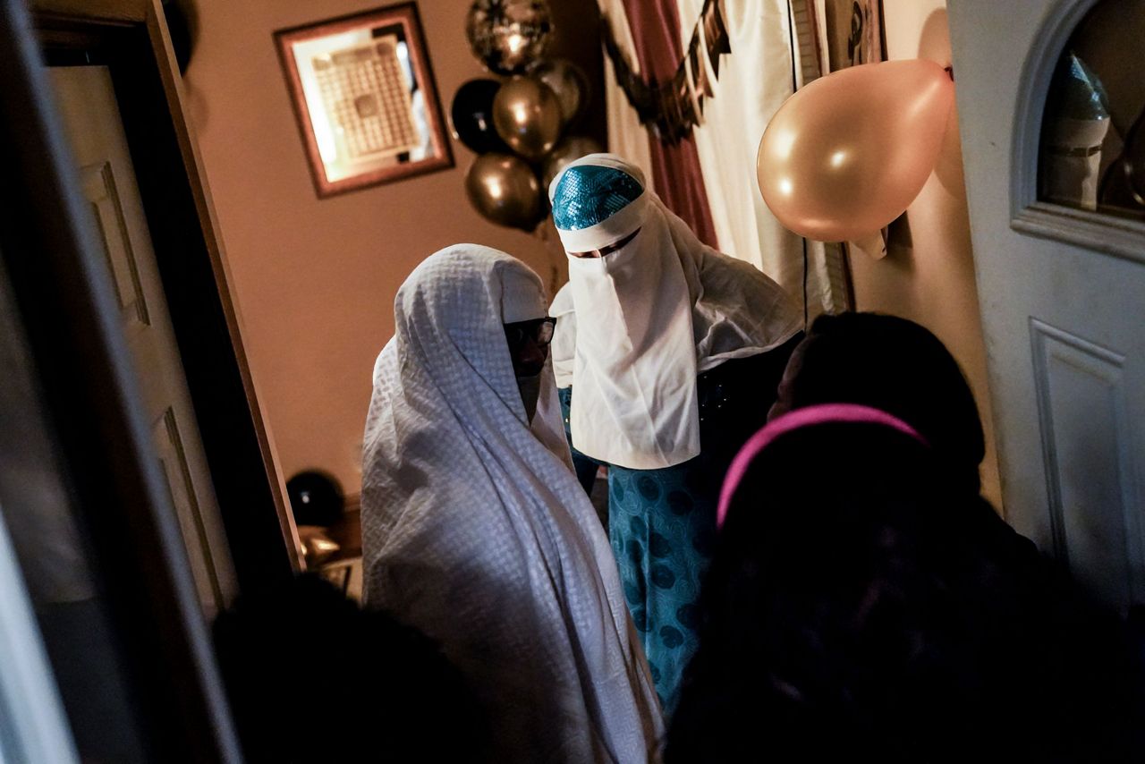 Myon Burrell enjoys 1st days of freedom after prison release