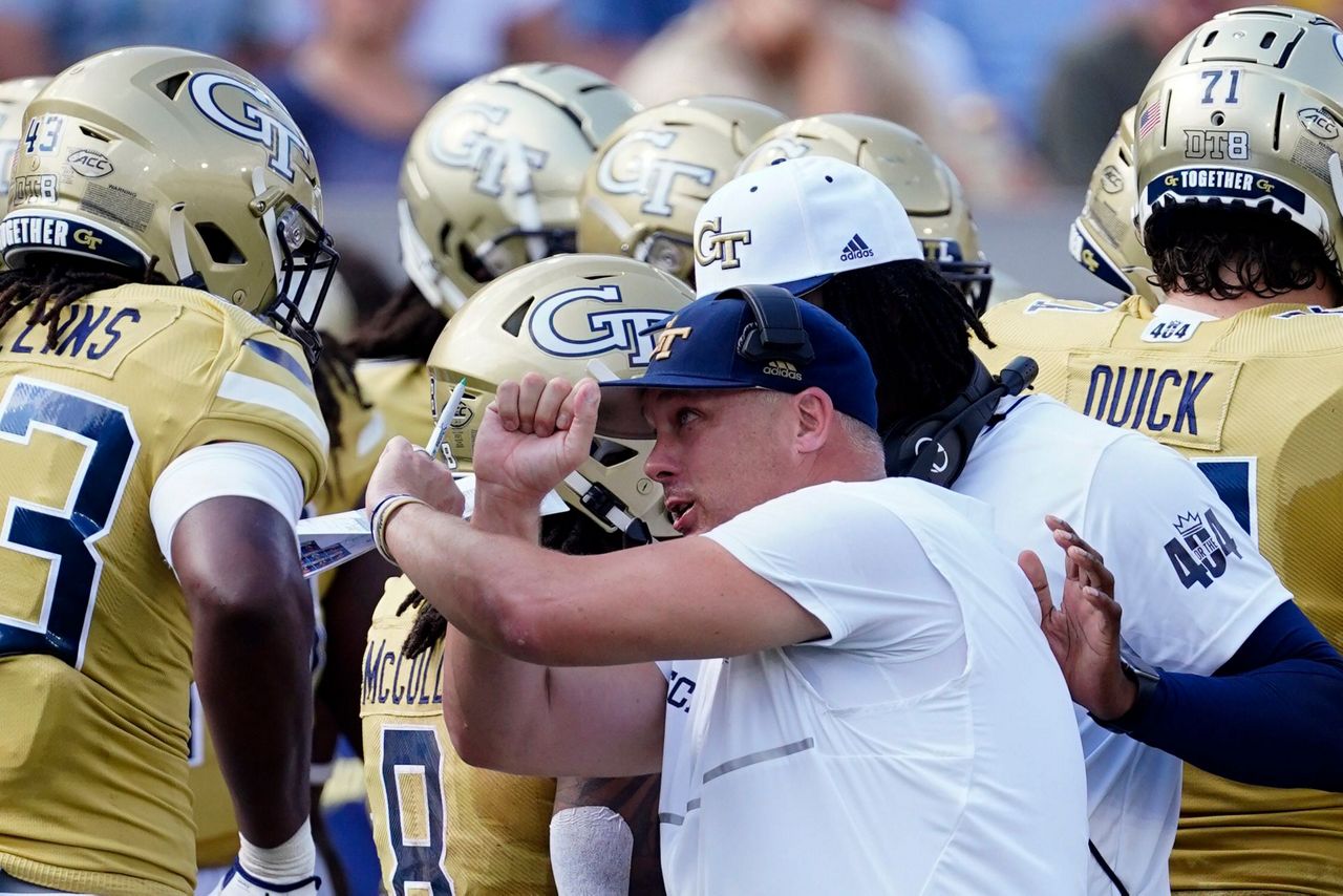 Ga Tech fires Geoff Collins in 4th season with 10-28 mark