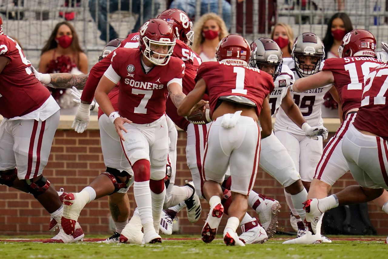Rattler's 4 TD passes lead No. 5 Oklahoma past Missouri St.
