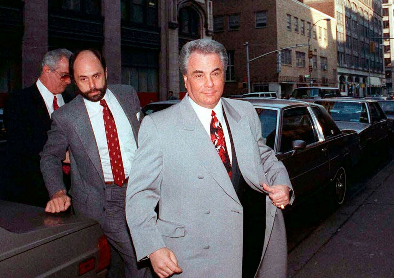 A top leader of Gambino crime family is slain in New York