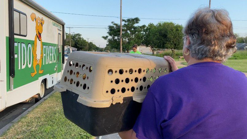 Fido Fixers rolls through Coastal Bend to tame stray animals