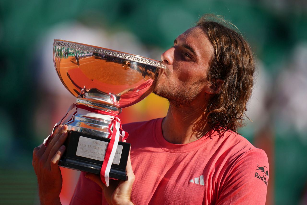 Tsitsipas sweeps aside Ruud to win Monte Carlo Masters for the third time, and then weeps