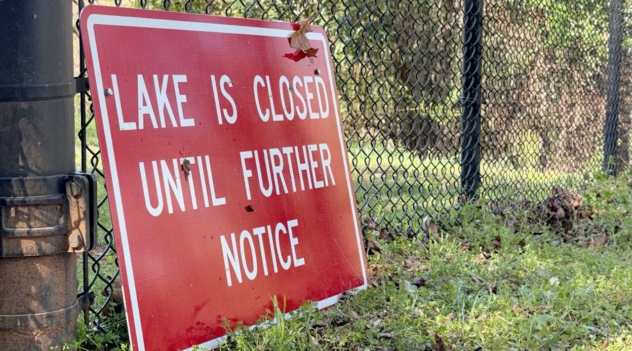 Drought forces North Carolina city to close lakes
