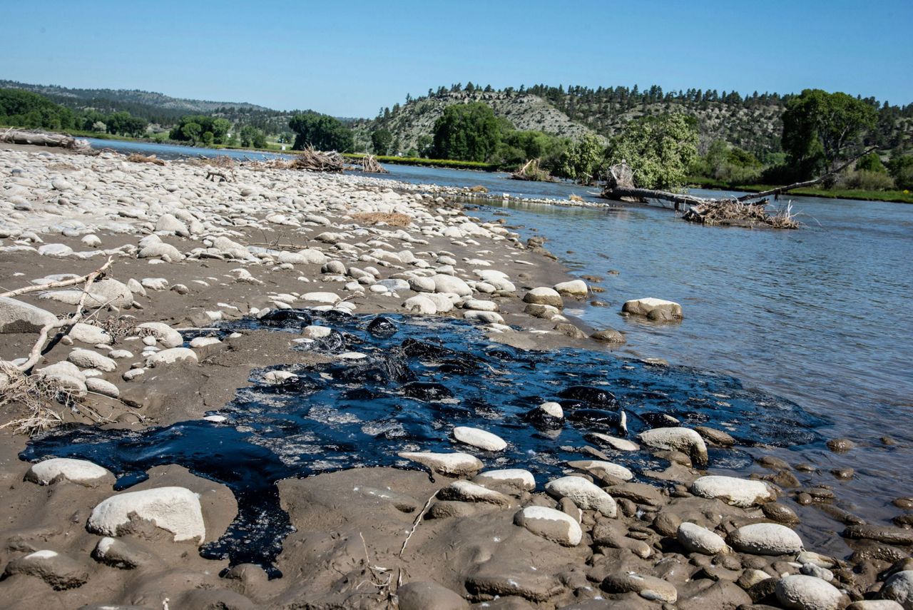 Cleanup begins after asphalt binder spill into Montana's Yellowstone ...