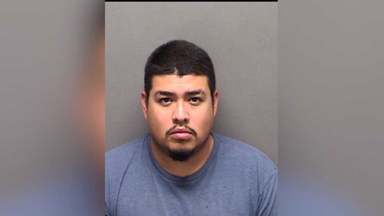 Bexar County deputies find 5 smuggling victims