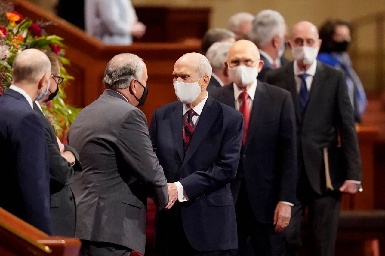 Mormon president thanks members for following COVID guidance