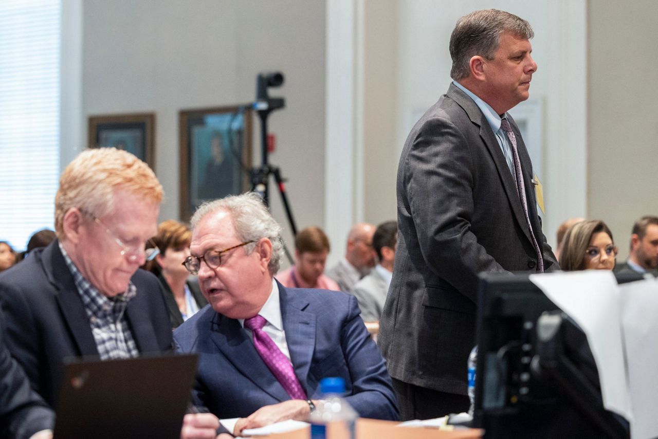 Housekeeper never saw Alex Murdaugh clothes after killings