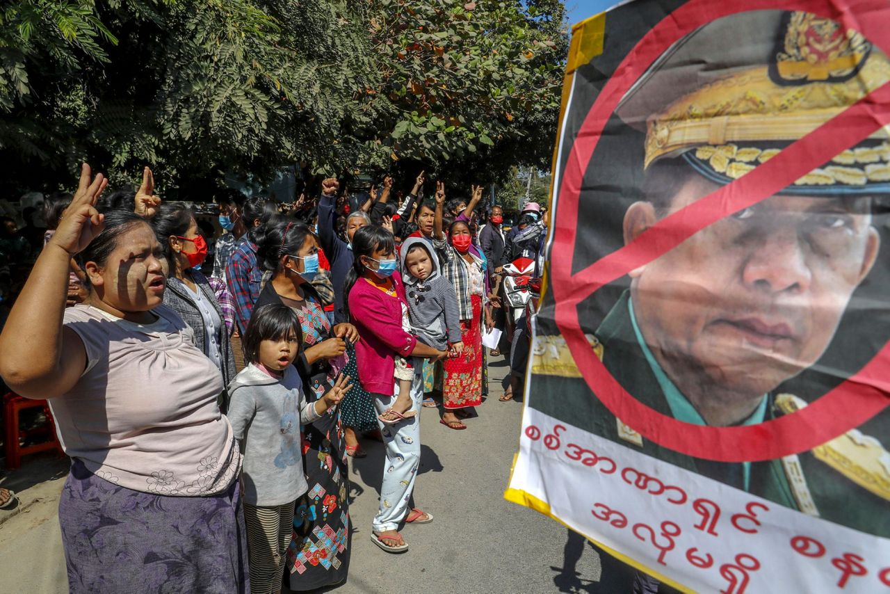 Myanmar protesters back on streets despite police violence
