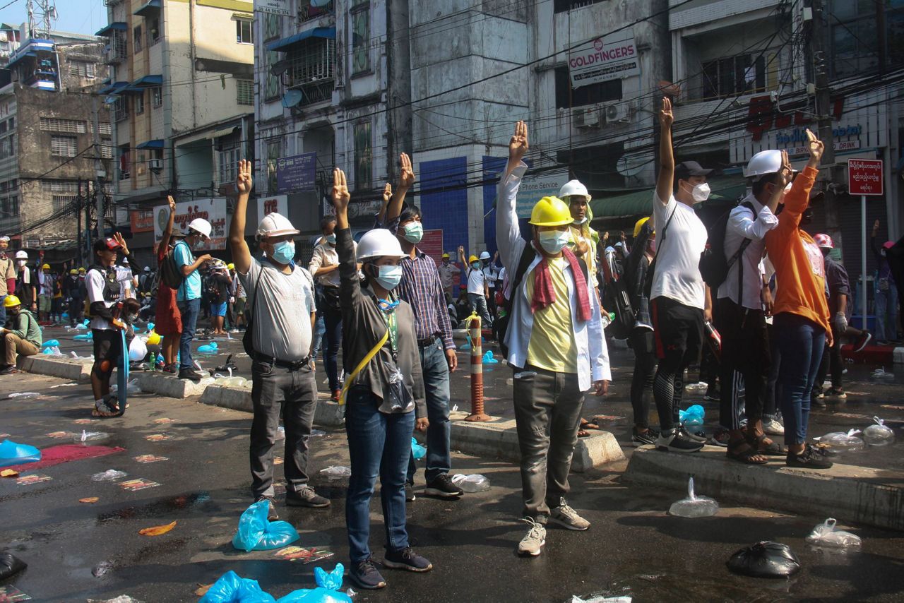 Escalating violence ups pressure for Myanmar sanctions