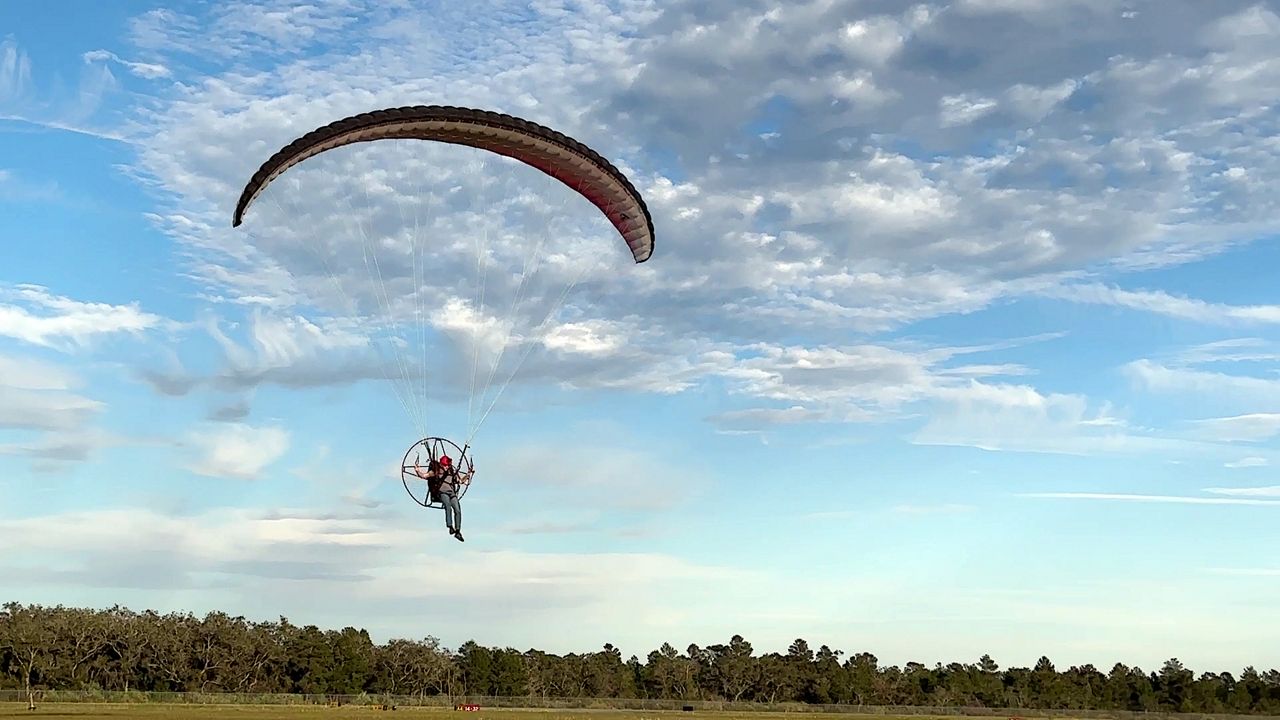 Learn to fly through Florida skies at Paramotor Orlando