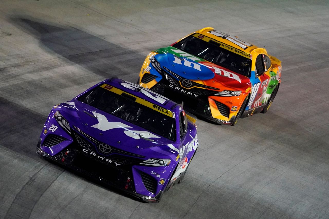 Buescher wins Bristol; Harvick, Busch, RCR out of playoffs