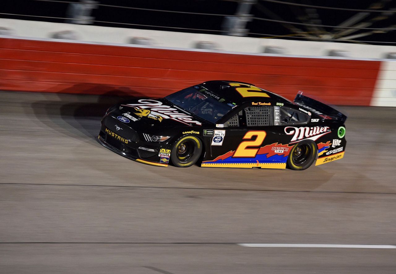 Erik Jones holds off Busch to win rain-delayed Southern 500