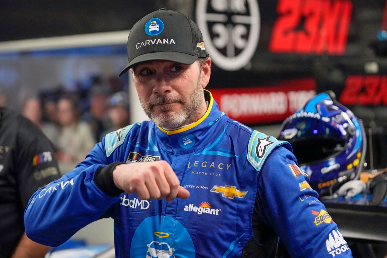 Richard Petty bothered by Johnson's takeover of race team