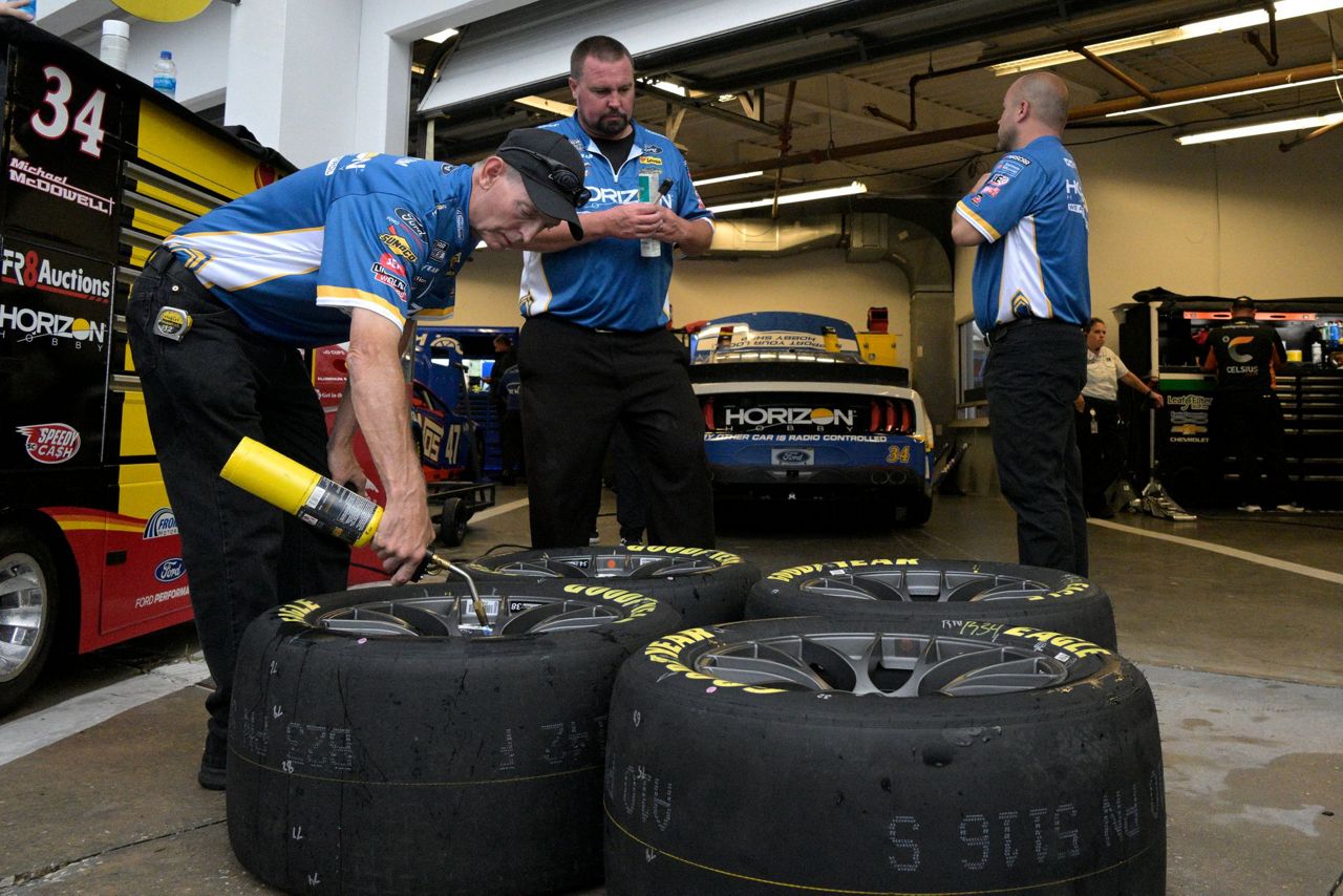 NASCAR Cup race at Daytona rained out, moved to Sunday