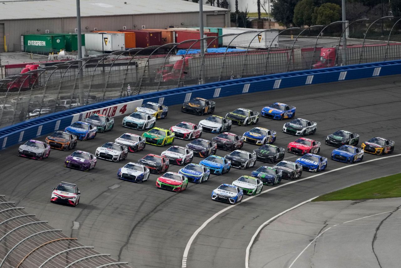 Kyle Busch gets 1st RCR victory in Fontana's NASCAR farewell