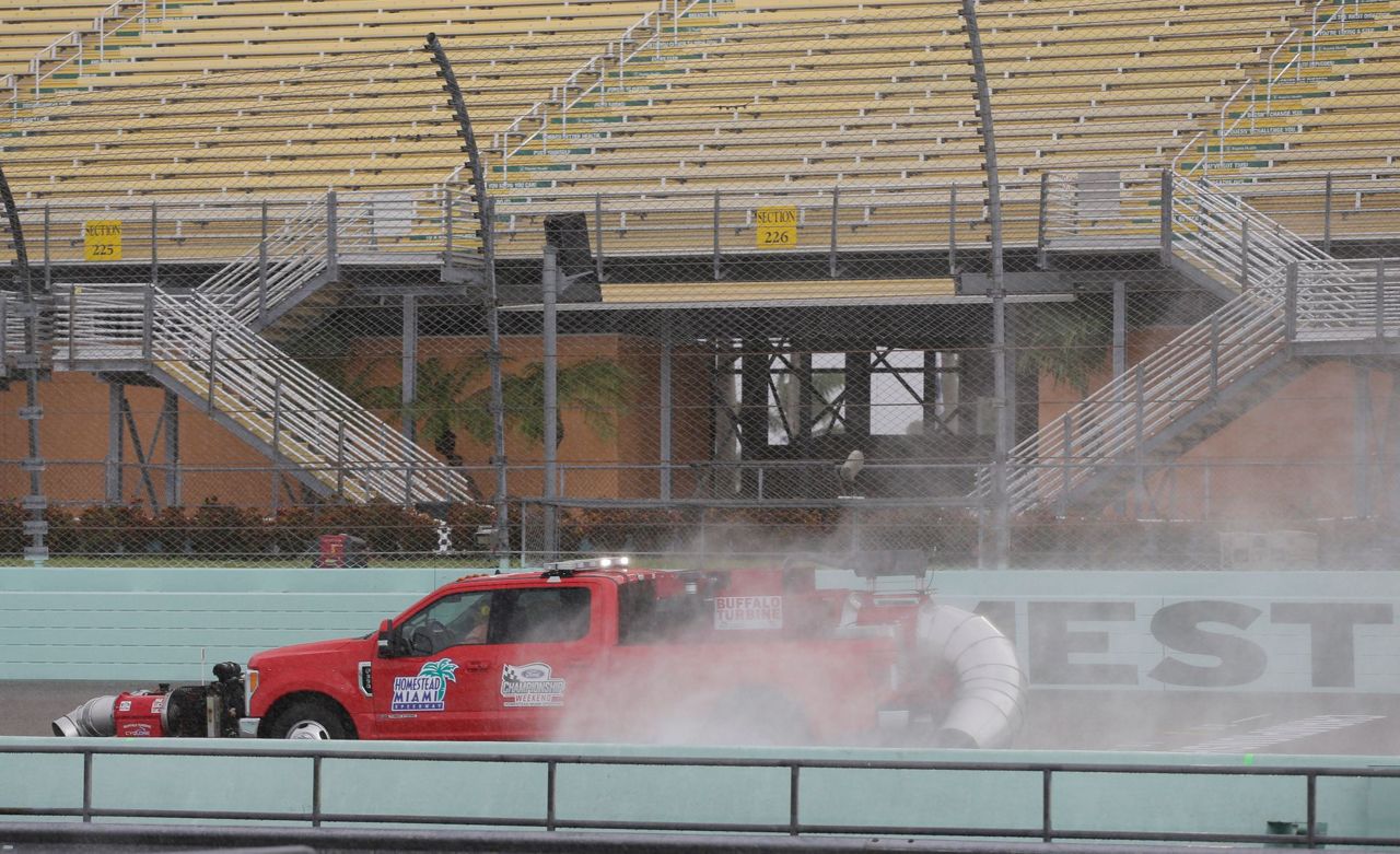 Last hurrah for Homestead: track hosts final title races