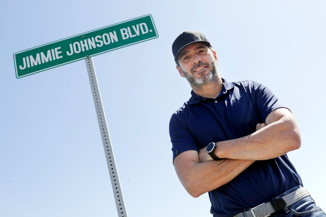 AP Exclusive: Jimmie Johnson to retire from full-time racing