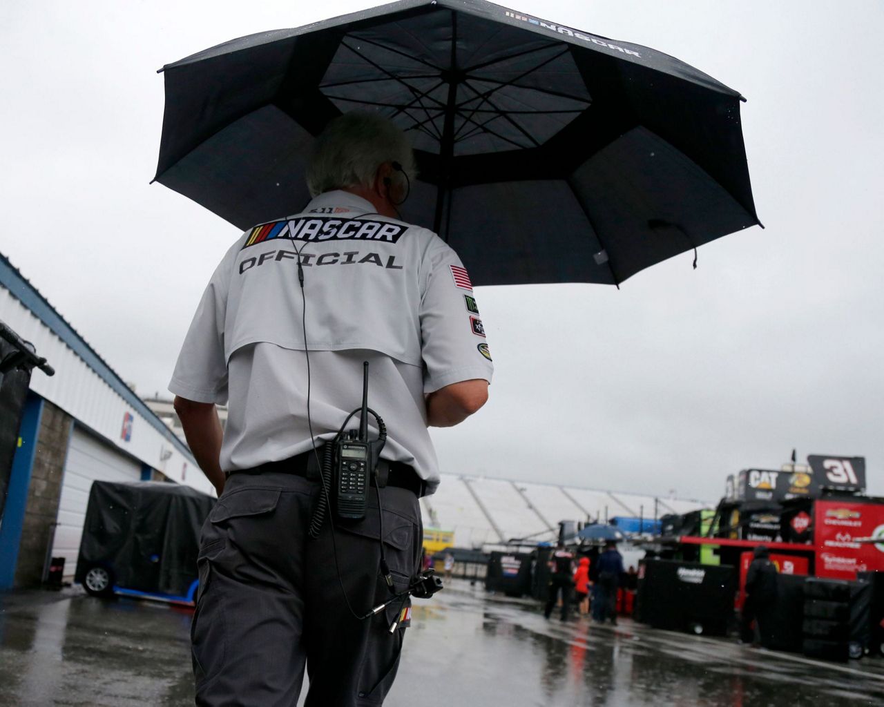 Rain delays NASCAR Cup race at New Hampshire