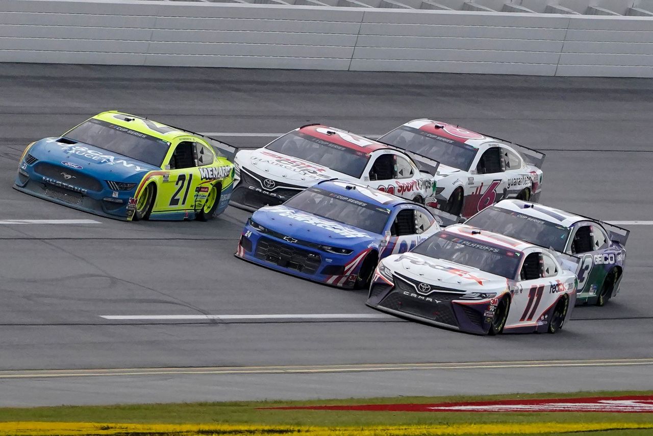 Column: Job market rough for mid-level NASCAR drivers