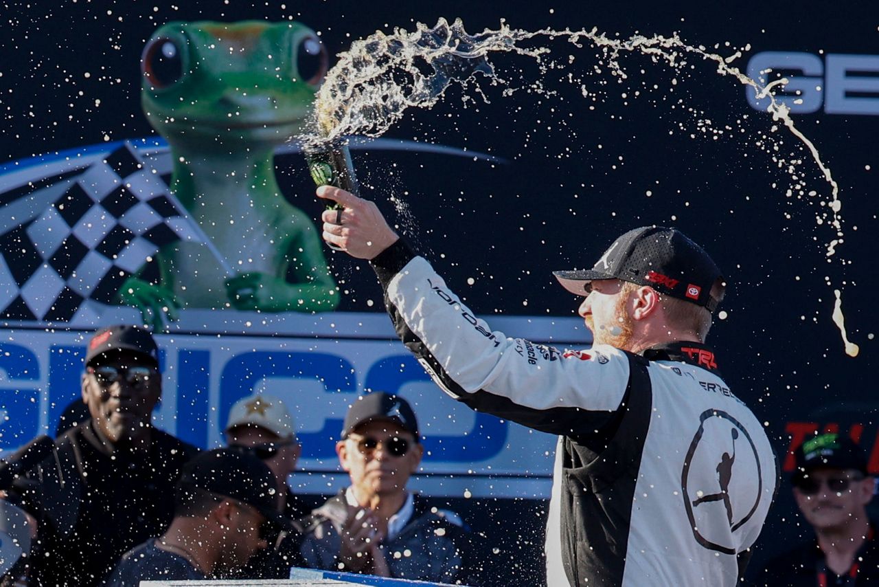 NASCAR revels in an MJ moment. His Airness gives a big boost to his ...