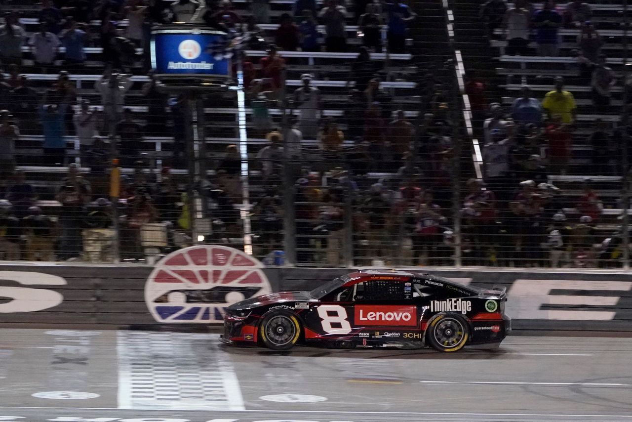 Tumultuous, tiring start to NASCAR's round of 12 at Texas