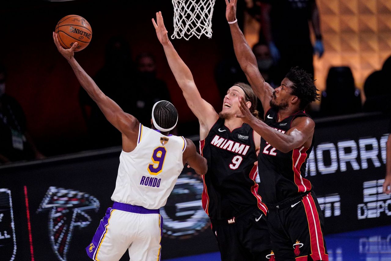 Rondo, a champ in Boston, on brink of getting a Lakers ring