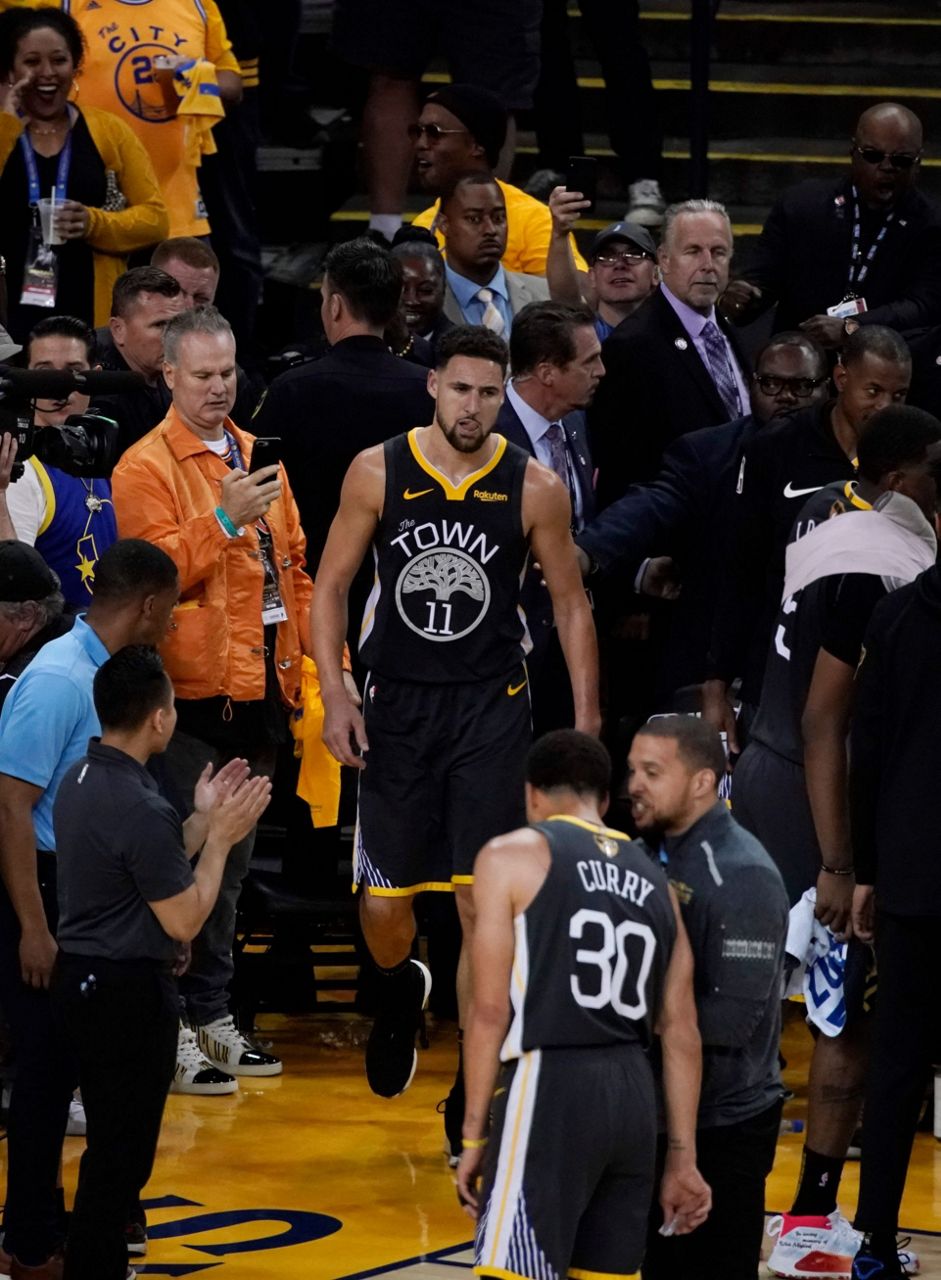 Thompson sustains torn left ACL in Warriors' Game 6 loss