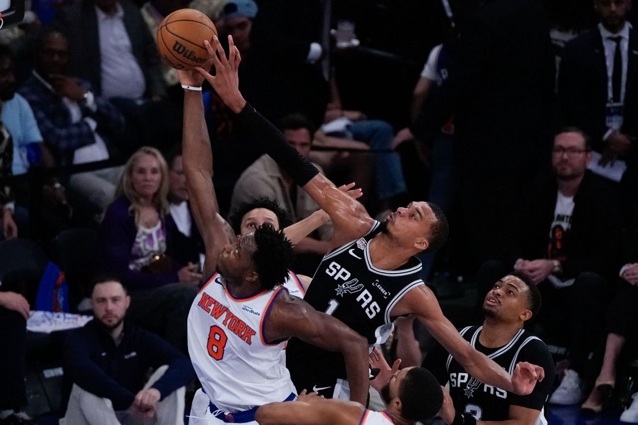 Victor Wembanyama misses 2 late free throws in NBA Finals Game 5 as ...