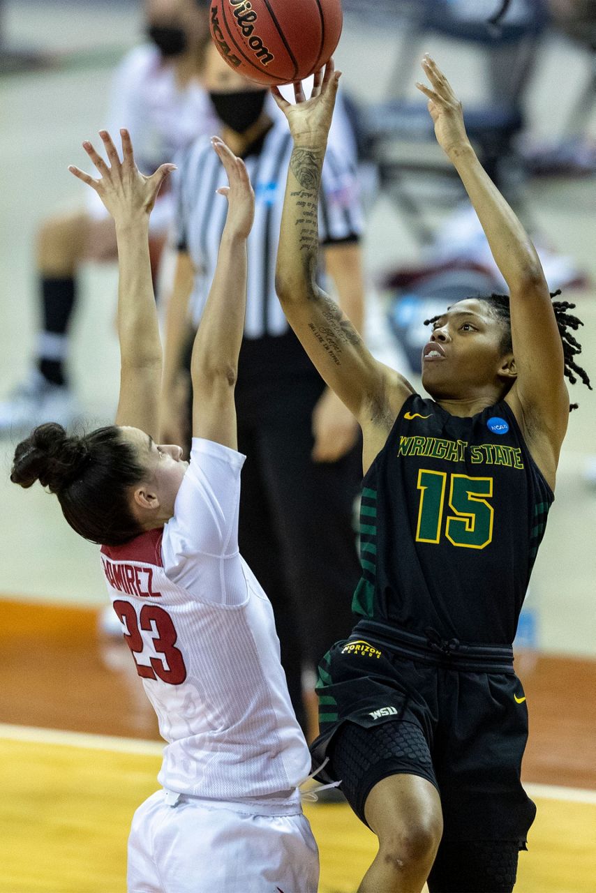 Baker and No. 13 Wright State stun No. 4 Arkansas 66-62