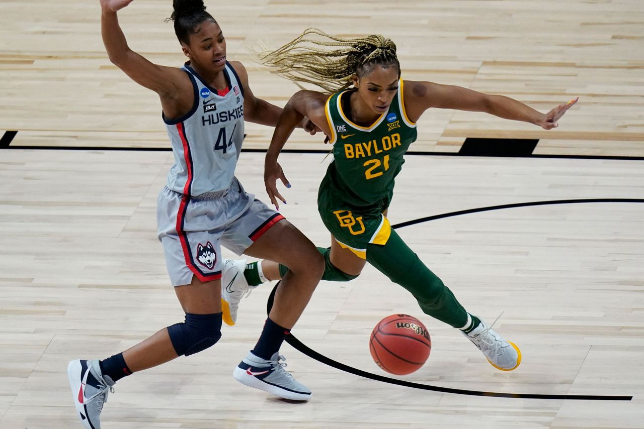 UConn reaches 13th straight Final Four, beating Baylor 69-67