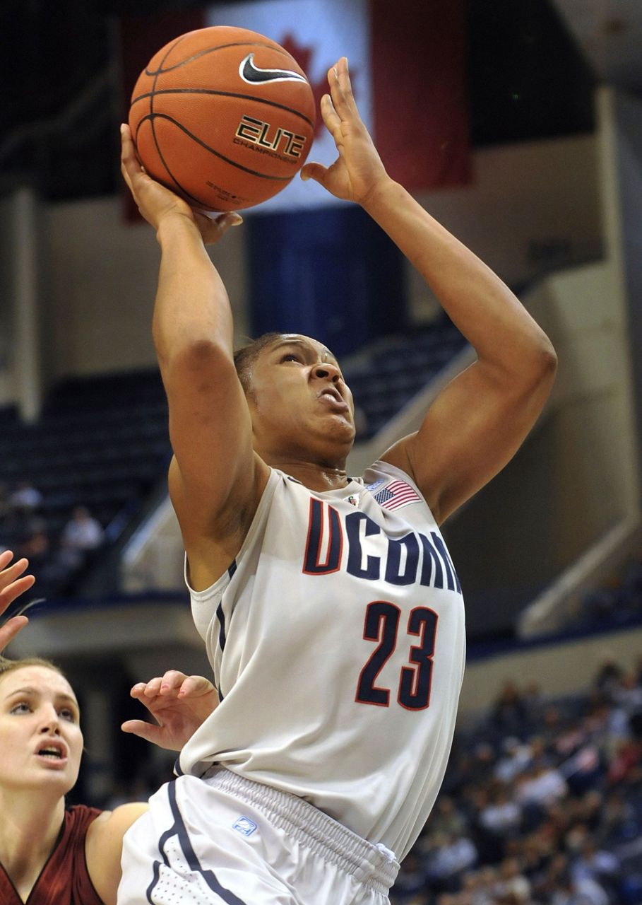 Staley and South Carolina chase perfection, one win away from becoming ...