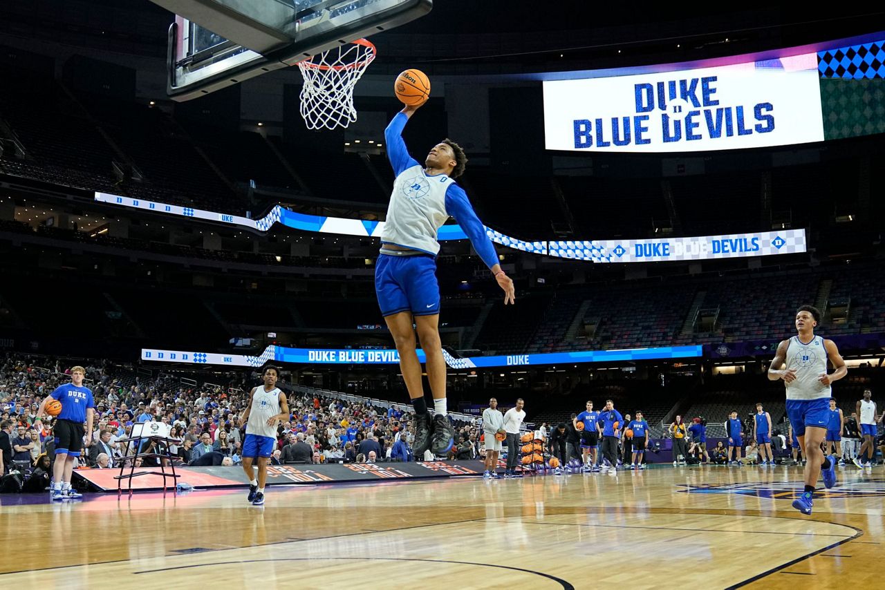 Rivals Duke, North Carolina in titanic clash at Final Four