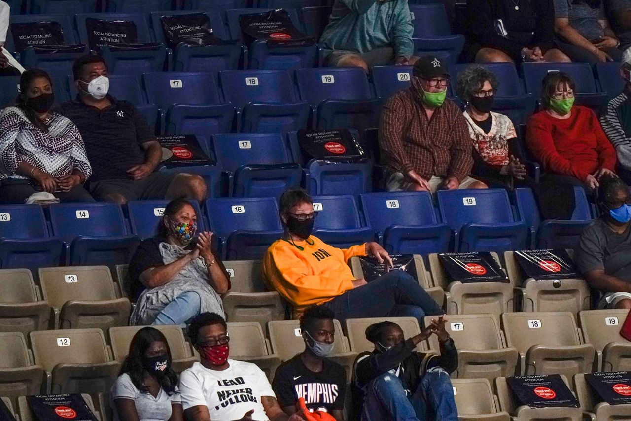 Williams, Bueckers lead UConn past Iowa 92-72