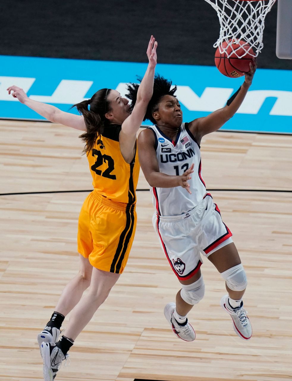 Williams, Bueckers lead UConn past Iowa 92-72