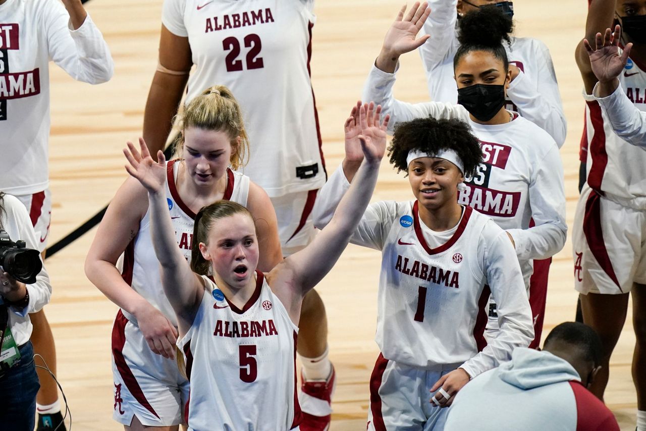 Lewis, Alabama women win in return to NCAAA tourney, top UNC
