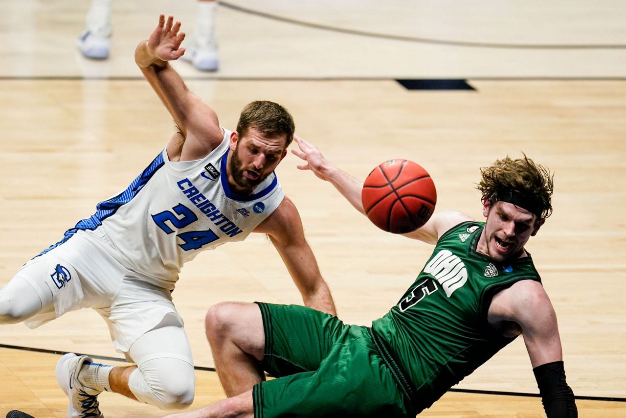 Zegarowski, Creighton beat Ohio 72-58 to reach NCAA Sweet 16