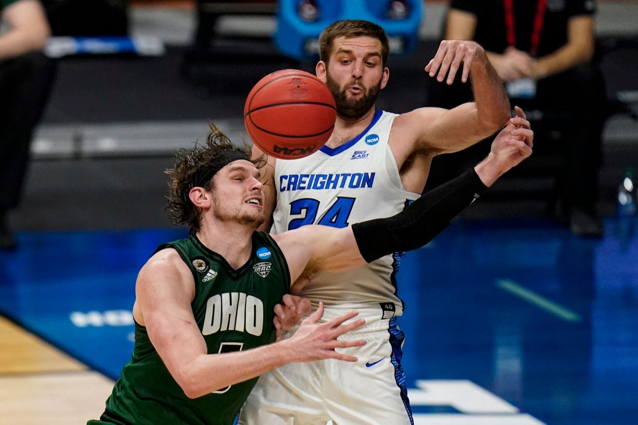 Zegarowski, Creighton beat Ohio 72-58 to reach NCAA Sweet 16