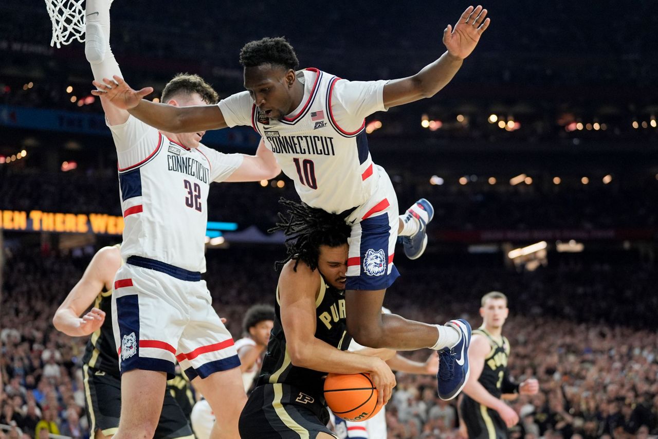 UConn smothers Purdue defensively on its way to Huskies' second ...