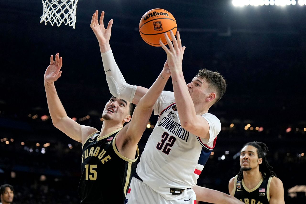 UConn smothers Purdue defensively on its way to Huskies' second ...
