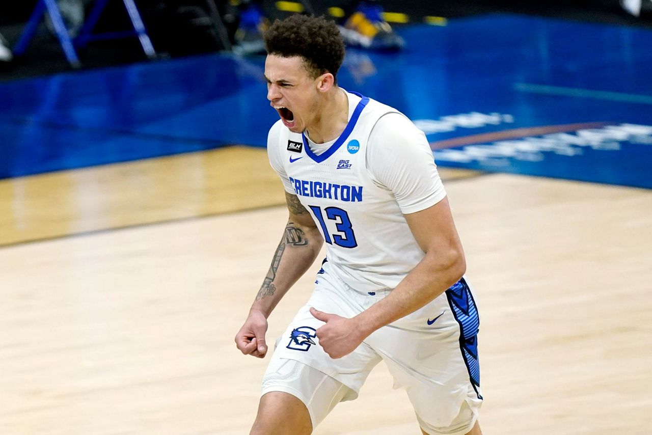 No. 5 Creighton beats 12th-seeded UCSB 63-62 with clutch FTs