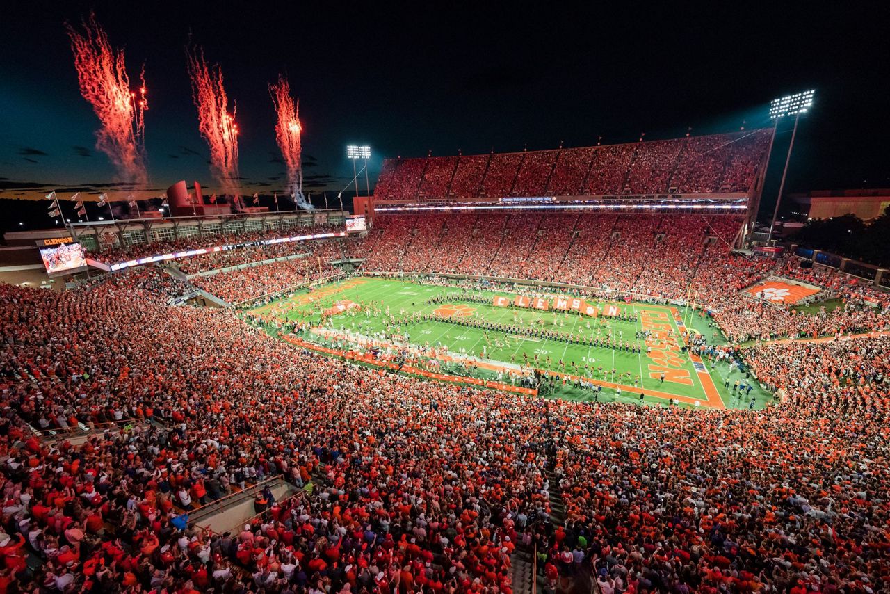 No. 5 Clemson tops No. 10 NC State 30-20 in ACC showdown