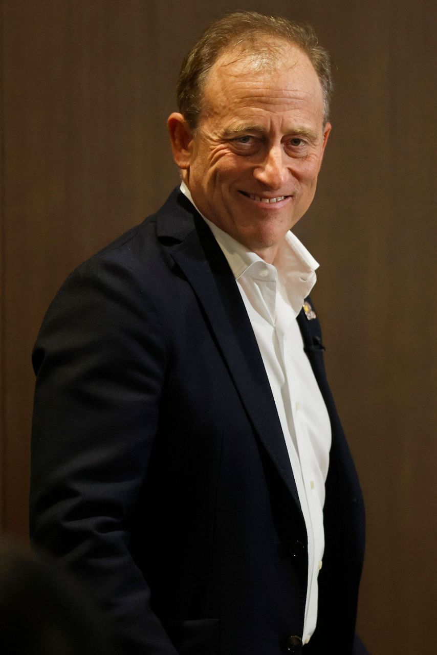 NFL owners unanimously approve the $6.05B sale of the Commanders from Snyder to Harris group