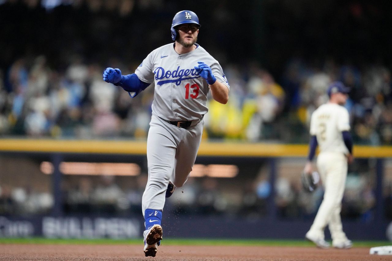Max Muncy sets Dodgers record by hitting his 14th career postseason homer